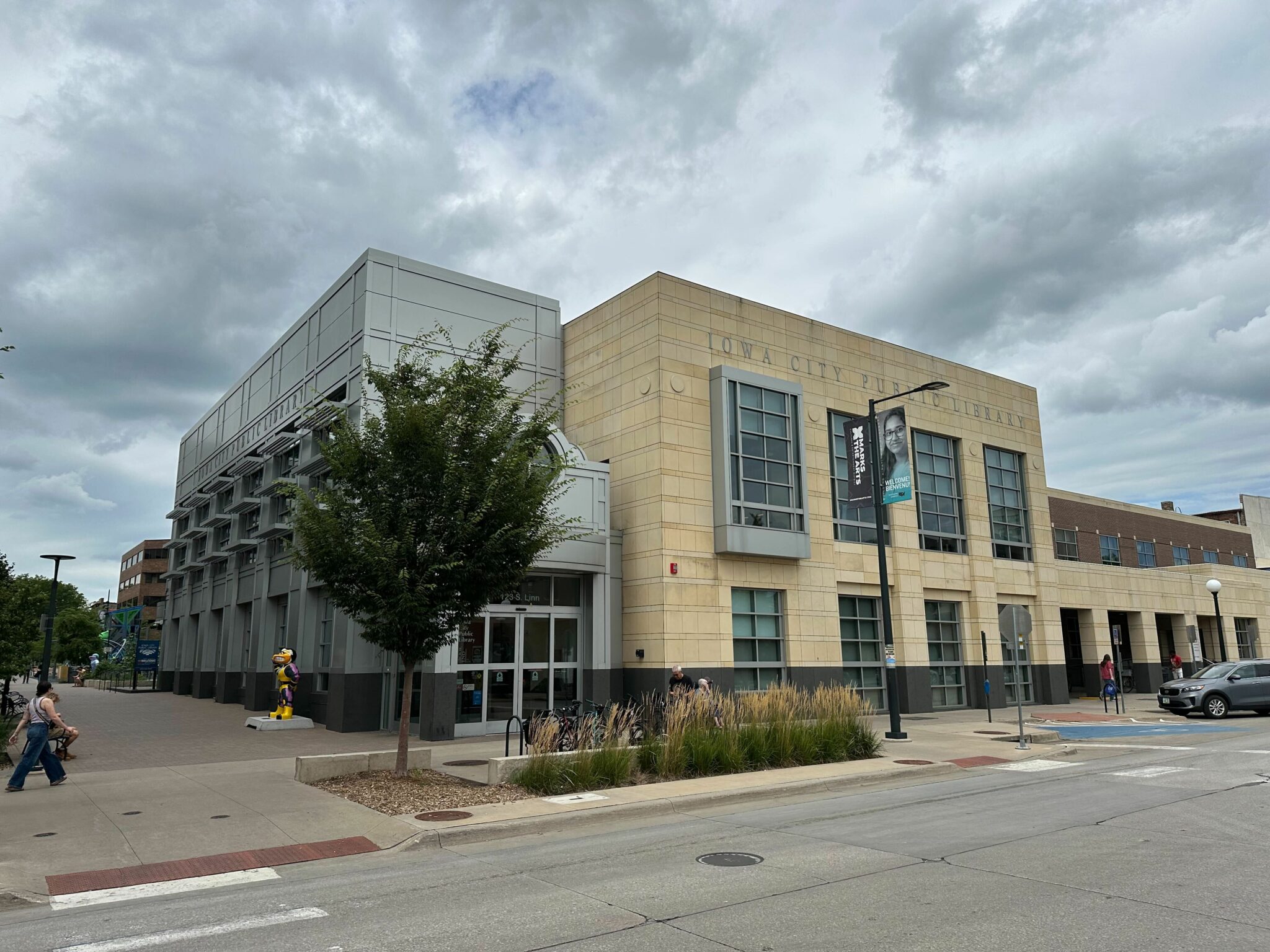 Johnson County Libraries Are Open-Access Business Support Hubs ...